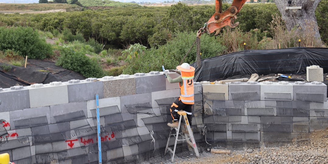 Interbloc MSE Wall Installation Production Rates vs. Other Precast Mass ...